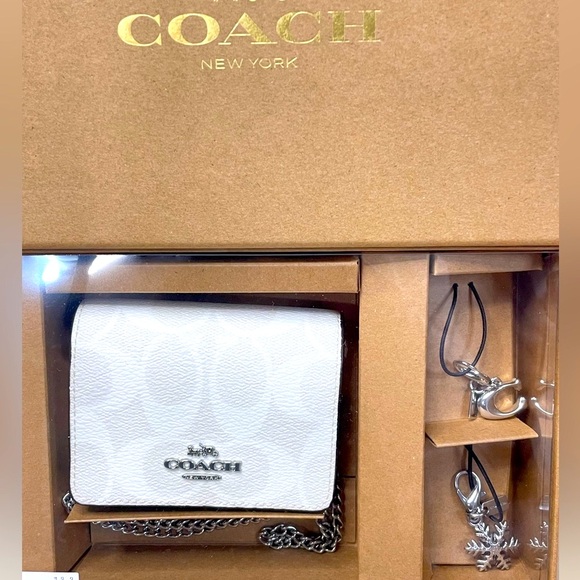 Coach | Bags | Nwt Coach Gift Box Mini White Wallet Card Holder ...